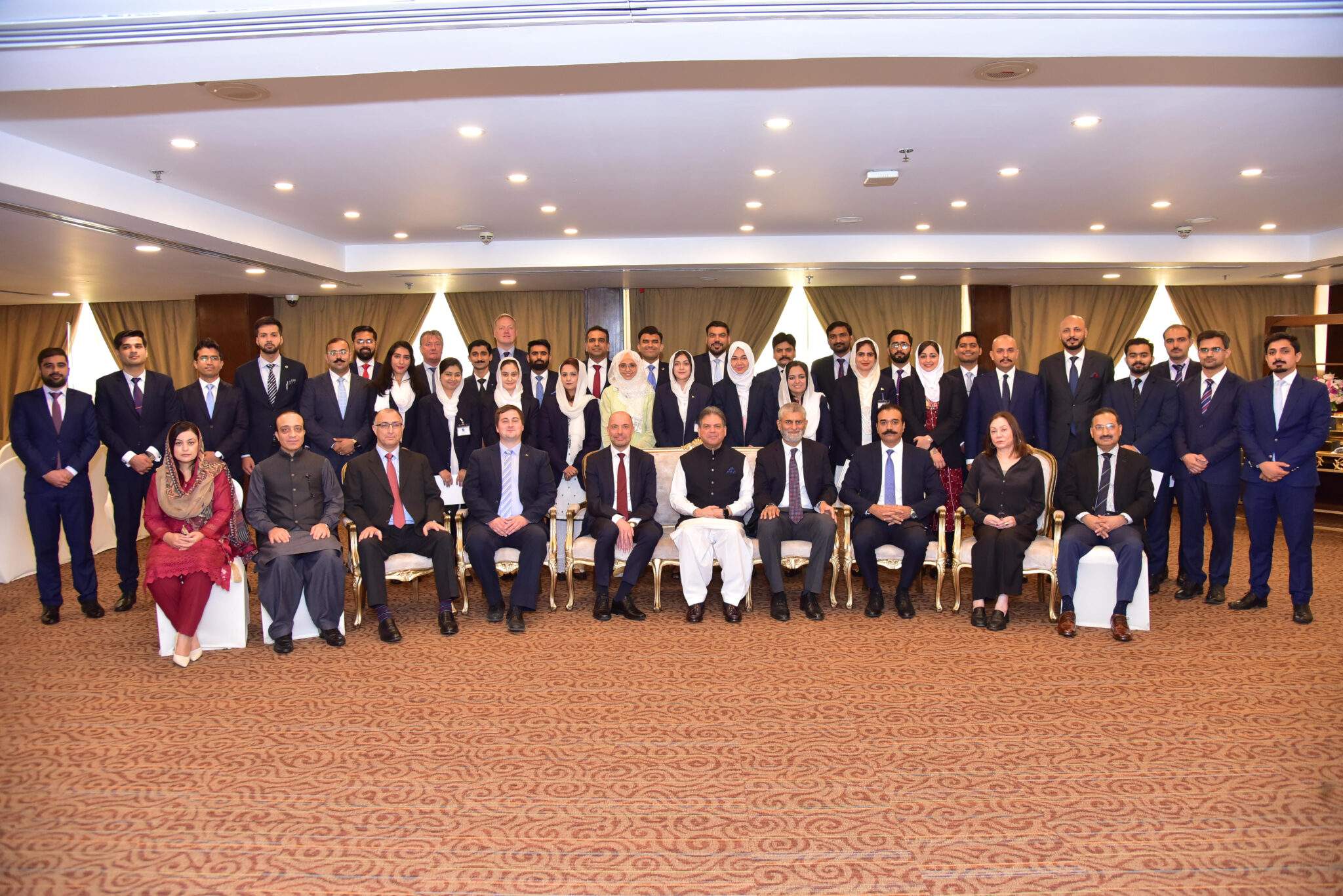 FEDERAL INVESTIGATION AGENCY DIRECTOR GENERAL RECEIVES TAILOR-MADE ...